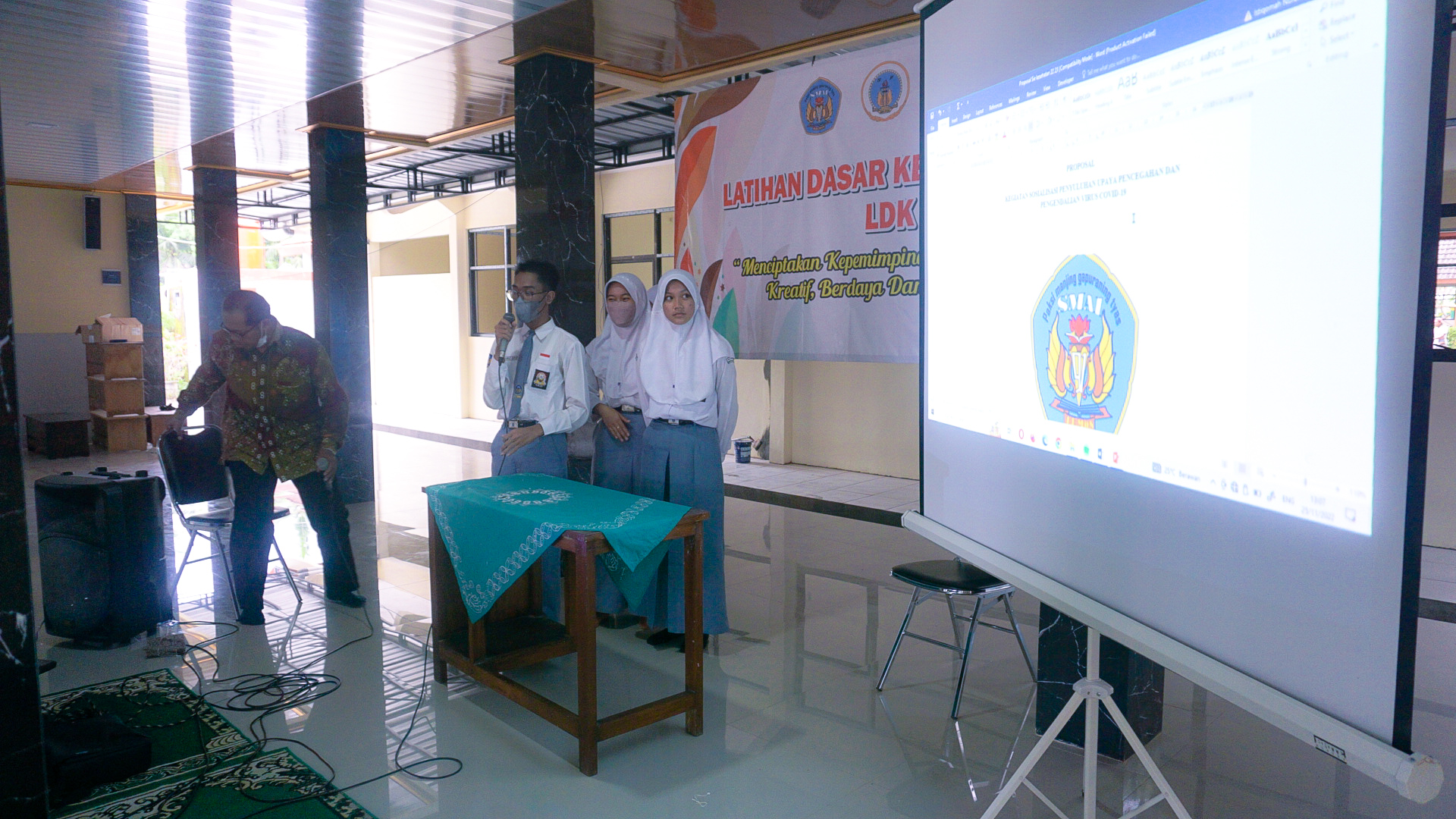 LDK Tahap 1 : “Menciptakan Kepemimpinan Osis yang Aktif, Kreatif ...
